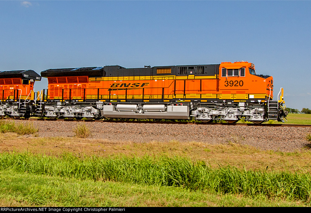 BNSF 3920